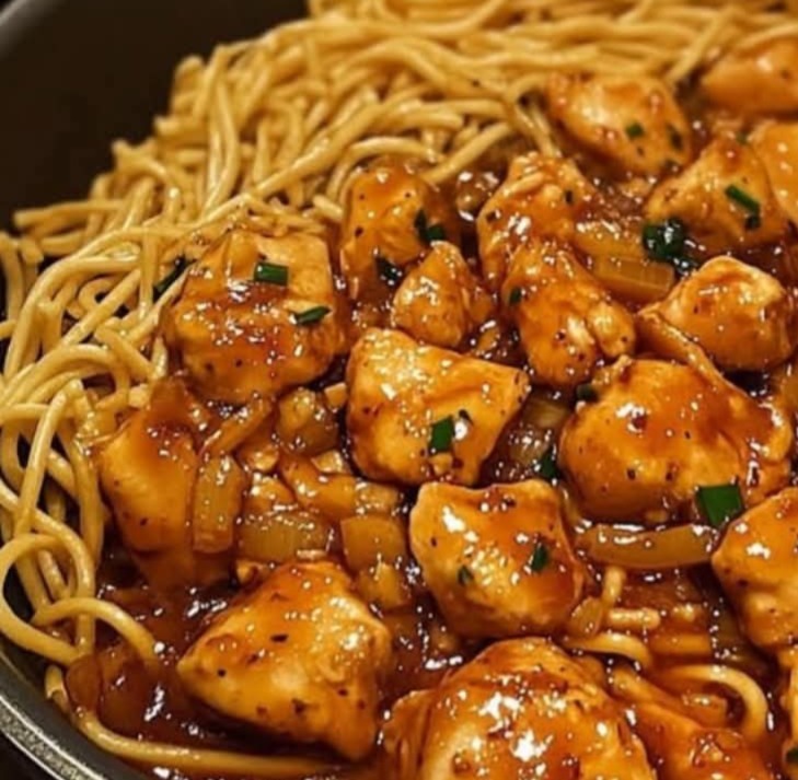 One-Pot Honey Garlic Chicken & Noodles - Cooking Recipes